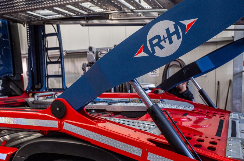 Lohr Service Werkstatt • R+H Autologistik GmbH & Co.KG